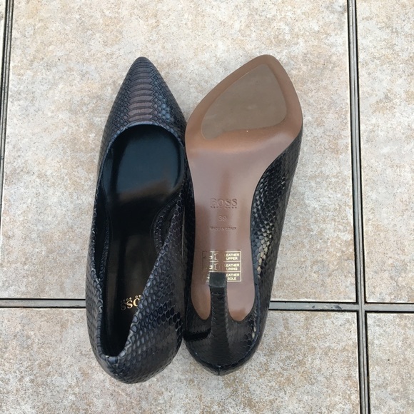 Hugo Boss | Shoes | Hugo Boss Snakeskin Pointed Toe Leather Pumps 39 ...